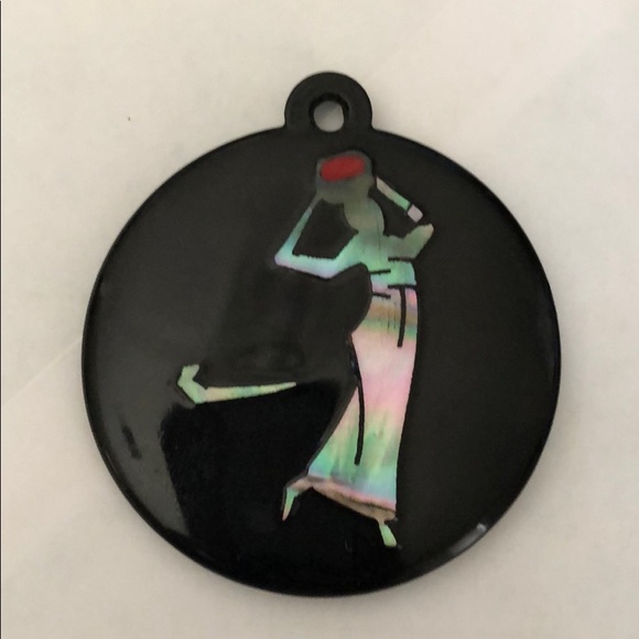 Jewelry | Pendant Resin With Embossed Shell Design Round | Poshmark